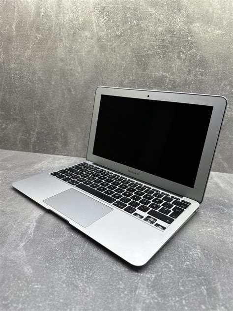 Apple MacBook Air 11 A1465 Silver без SSD 1 650 грн Ноутбуки Крижопіль на Olx