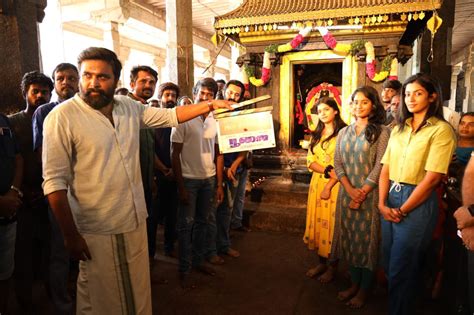 Karudan Fan Photos Karudan Photos Images Pictures 87300 Filmibeat