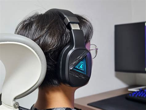 ʏᴜ ᴊᴇᴏɴɢ 협찬 컴퓨터 게임 즐겨하는 아들에게 미리 크리스마스 선물 🎧 게임을 하다 보면 헤드셋 줄을 걸리적거려 해서 이참에 무선 헤드셋으로 바꿔줬어요 블루투스