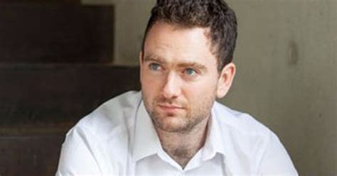 靑 외신기자 출신 다니엘 튜더 정책자문 채용 검토