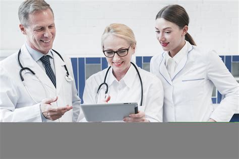 Зміни щодо БПР медпрацівників МОЗ затвердило Положення про групи рівних Читайте на Ukr Net