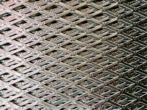 Production Process Of Galvanised Expanded Mesh
