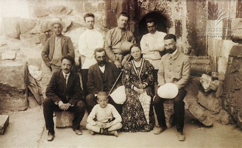 Iverieli ივანე ჯავახიშვილი ნიკო მარი ცოლ შვილთან ერთად