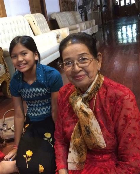 စမိုင္းလ္ Smile စမိုင္းလ္ Smile Added A New Photo