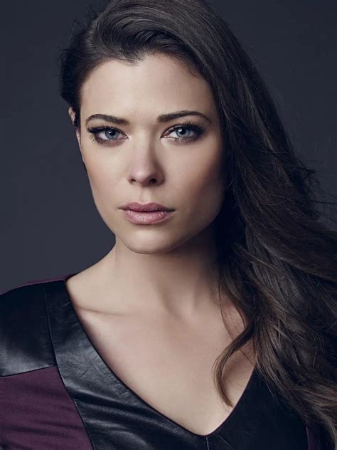 Peyton List Scrolller