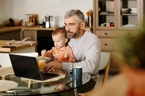 Premium Photo Businessman Looking At Laptop Screen