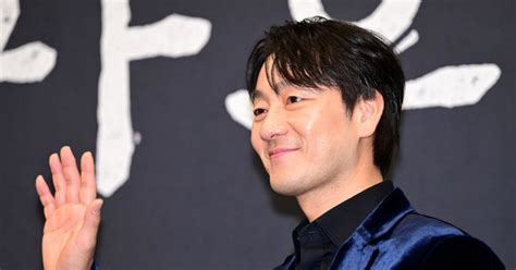 박해수 연극 복귀 미소 [사진]