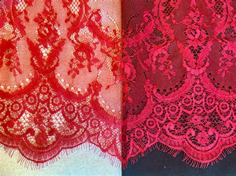 RUBY Red Infinity Veil Chantilly Style Scallop Eyelash Edge