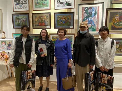 В Улан Удэ юным художникам вручили премии им Р С Мэрдыгеева Культура Селдон Новости