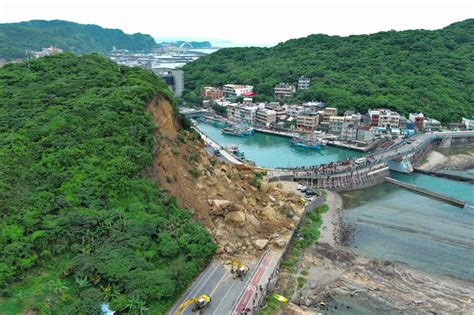 基隆潮境公園路口山崩（2） 圖