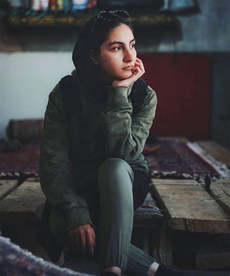 دلم برای کسی تنگ شده به هیچکس عکس ویسگون