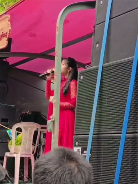 Voiceeffects နှစ်ဉီးခွဲခွာဆယ်လီနှစ်များကြာခဲ့ပြီမေရယ် မေသက်ထားဆွေ Youtube