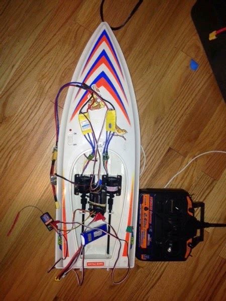 Evolution Beach Arduboat Modifying A Low Cost Rc Boat For Aquatic