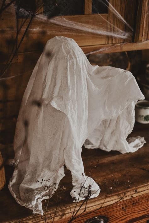 Diy Gör Ett Spöke Till Halloween Lovely Life