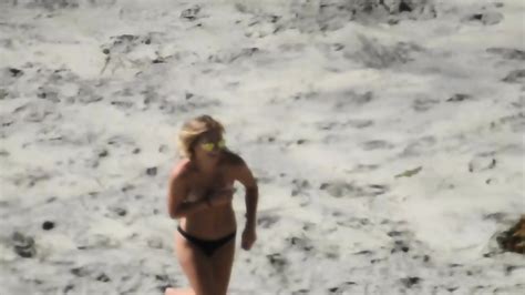 Group Of Girls First Time Topless Beach Eporner