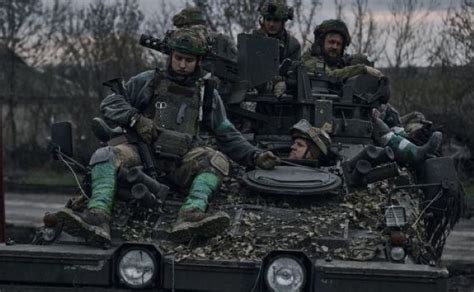 Украинските сили изтласкаха руските части край Харков взривиха петролни бази на Москва