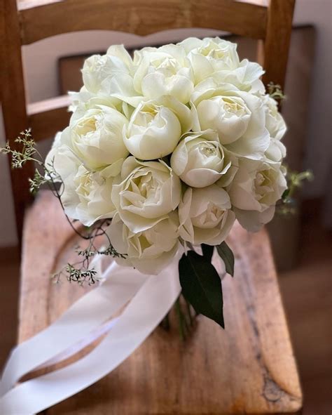 バラ（ブルゴーニュ）のクラッチブーケ ブーケドゥフルール