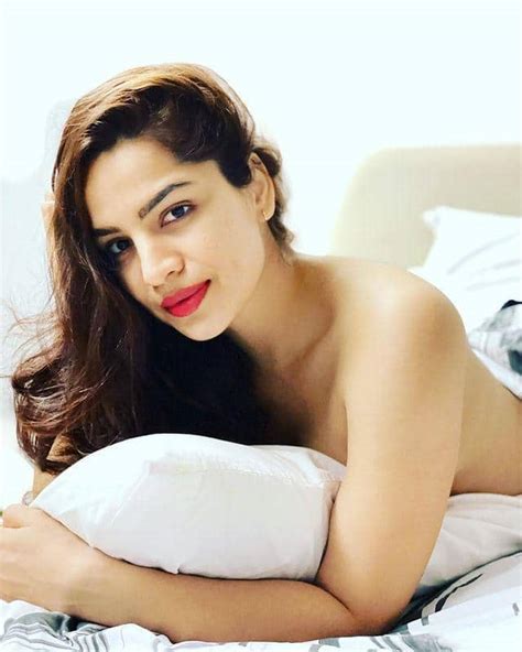 Shikha Singh Posts A Bold Picture Receives Backlash From Netizens As