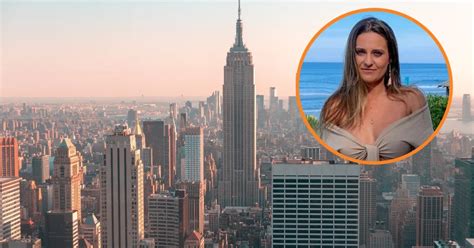 Una Turista Quedó Indignada Al Correr La Cortina De La Habitación Donde