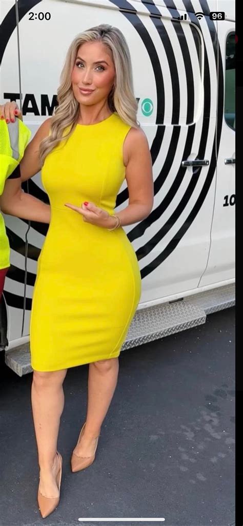 Caitlin Lockerbie R Curvynewswomen