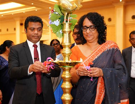 මේ තමයි නව රජය පත් වූවාට පසු රාජ්‍ය සේවයට එකවර බඳවා ගන්නා විශාලම කණ්ඩායම සෞඛ්‍ය හා ජනමාධ්‍ය