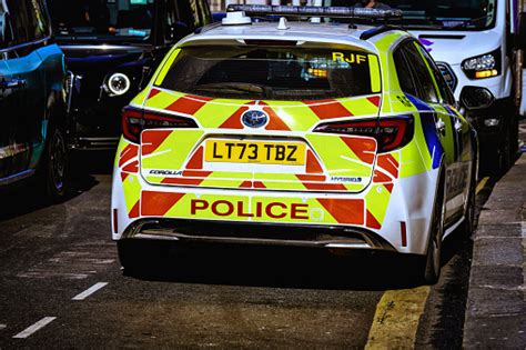 메트로폴리탄 경찰 차량 도요타 코롤라 하이브리드 순찰차 그레이트 말보로 거리 센트럴 런던 잉글랜드 영국 0명에 대한 스톡 사진 및 기타 이미지 Istock