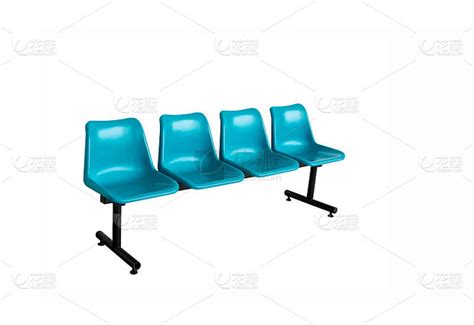 蓝色塑料椅斜角孤立