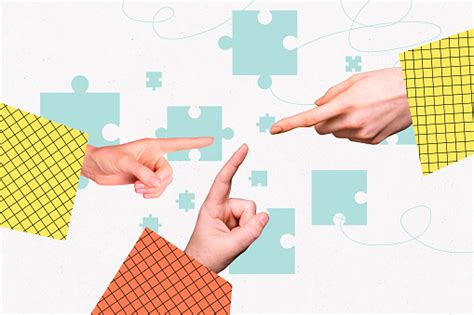 크리 에이 티브 콜라주 손 신체 조각 손가락 몸짓 가리키는 표시 퍼즐 경기 퀴즈 팀 빌딩 협력 풀다 게임 0명에 대한 스톡 사진 및 기타 이미지 Istock