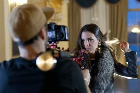 Sara Faraj W Piosence Zrób Kapitana [video] Kozaczek