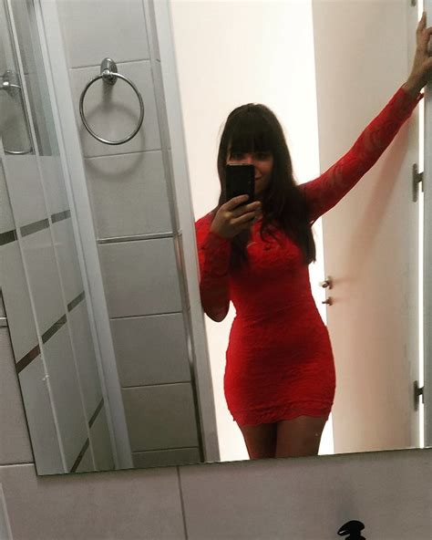 Red Dress Internete2
