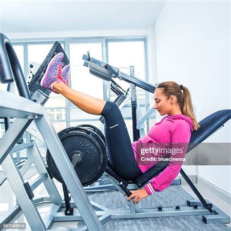 Leg Press Woman Photos And Premium High Res Pictures Getty Images