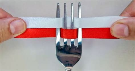 Woman Creates A Uniquely Gorgeous Bow Using A Fork And Gets 3 2M Views