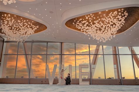 The Vue Walt Disney World Swan And Dolphin Weddings