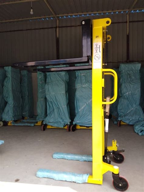 Mild Steel Manual Industrial Hydraulic Pallet Stacker 900 Mm 2 Meter At ₹ 40000 Piece In Chennai