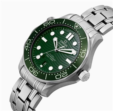Omega Seamaster Diver 300m 42mm Co Axial Master Chron Gem
