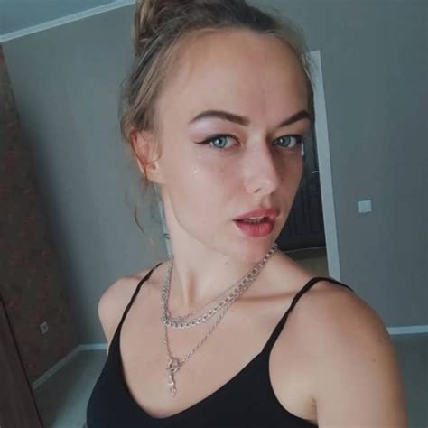 Lera Carey Threads Say More