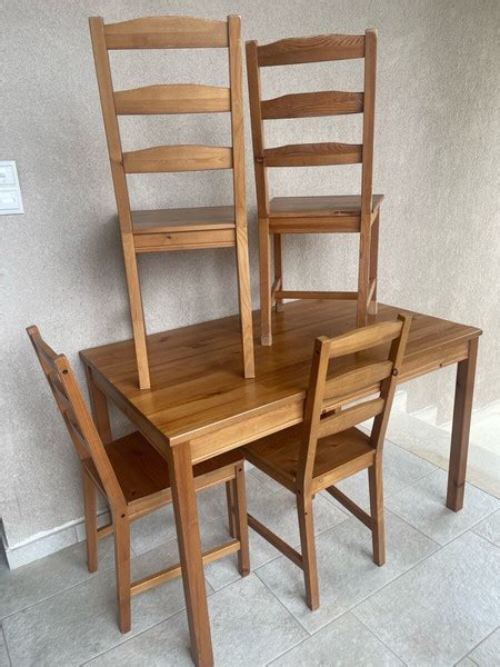 ΤΡΑΠΕΖΙ ΙΚΕΑ ΜΕ 4 ΚΑΡΕΚΛΕΣ € 70 00 Vendora