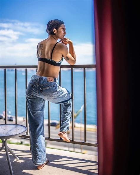 Yazmin Jaureguis Feet