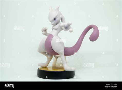 Super Smash Bros Mewtwo