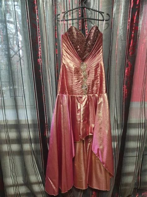 Святкова сукня — ціна 250 грн у каталозі Довгі сукні Купити жіночі речі за доступною ціною на