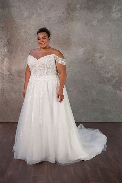Essense Of Australia Plus Size Every Body Every Bride Spring 2025 Plus