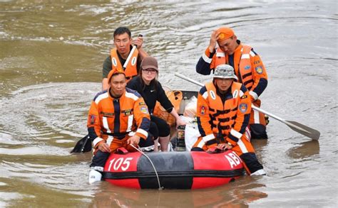 Онцгойгийнхон таван хүний амь аварчээ