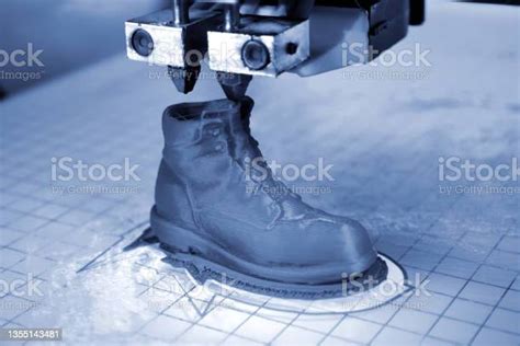 3d 프린터는 용융 플라스틱 블루 클로즈업의 형태를 인쇄합니다 0명에 대한 스톡 사진 및 기타 이미지 0명 3차원 인쇄