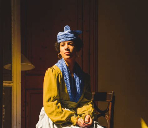 Adeline Rapon Expõe Fotos Na Aliança Francesa Botafogo