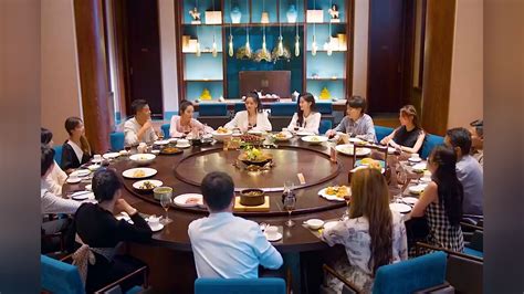 二见钟情这就是为什么很多人喜欢同学聚会了吧，最后太刺激了高清1080p在线观看平台腾讯视频