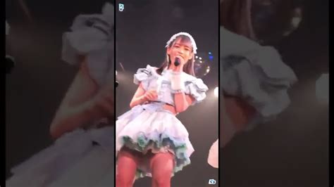 ライブ中にパンツを見せつけるヤバいアイドル Youtube