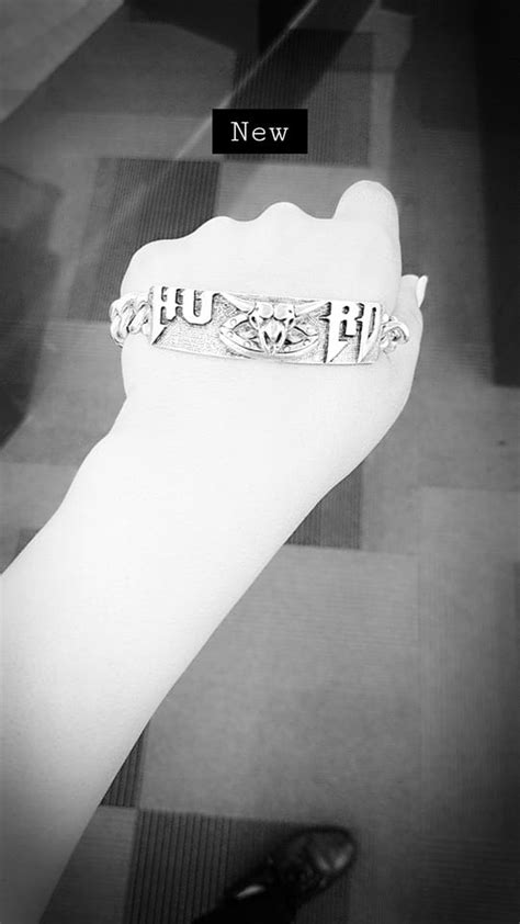 Хурд хамтлагийн фенүүд