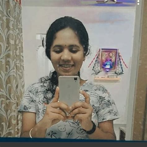 𝙰𝚛𝚒𝚢𝚊 𝙽𝚊𝚗𝚍𝚊 𝚃𝚅 Arya Nanda • Threads Say More