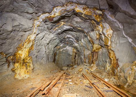 Metodos De Mineracao Subterranea De Ouro 1250x600