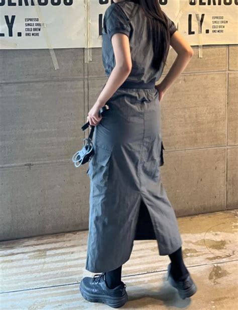 바스락 스트링 트레이닝 셋업 카고 롱스커트